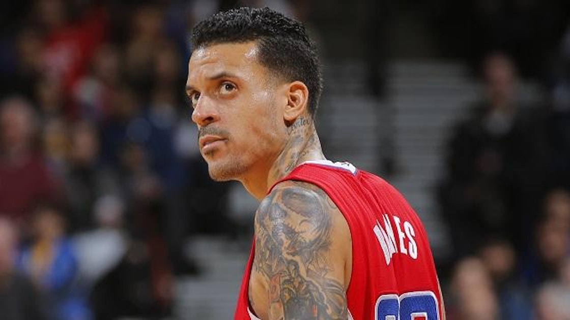 Deadspin Writer Panders to Twitter Rage Machine | www.splicetoday.com
