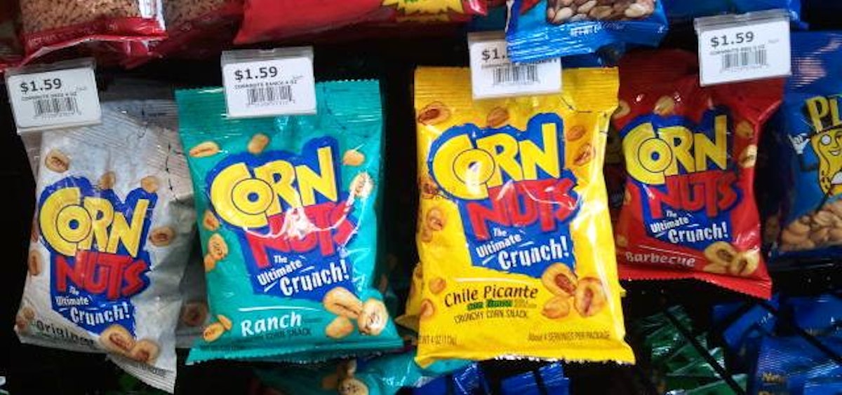 Solometo, Staring at the Corn Nuts | www.splicetoday.com